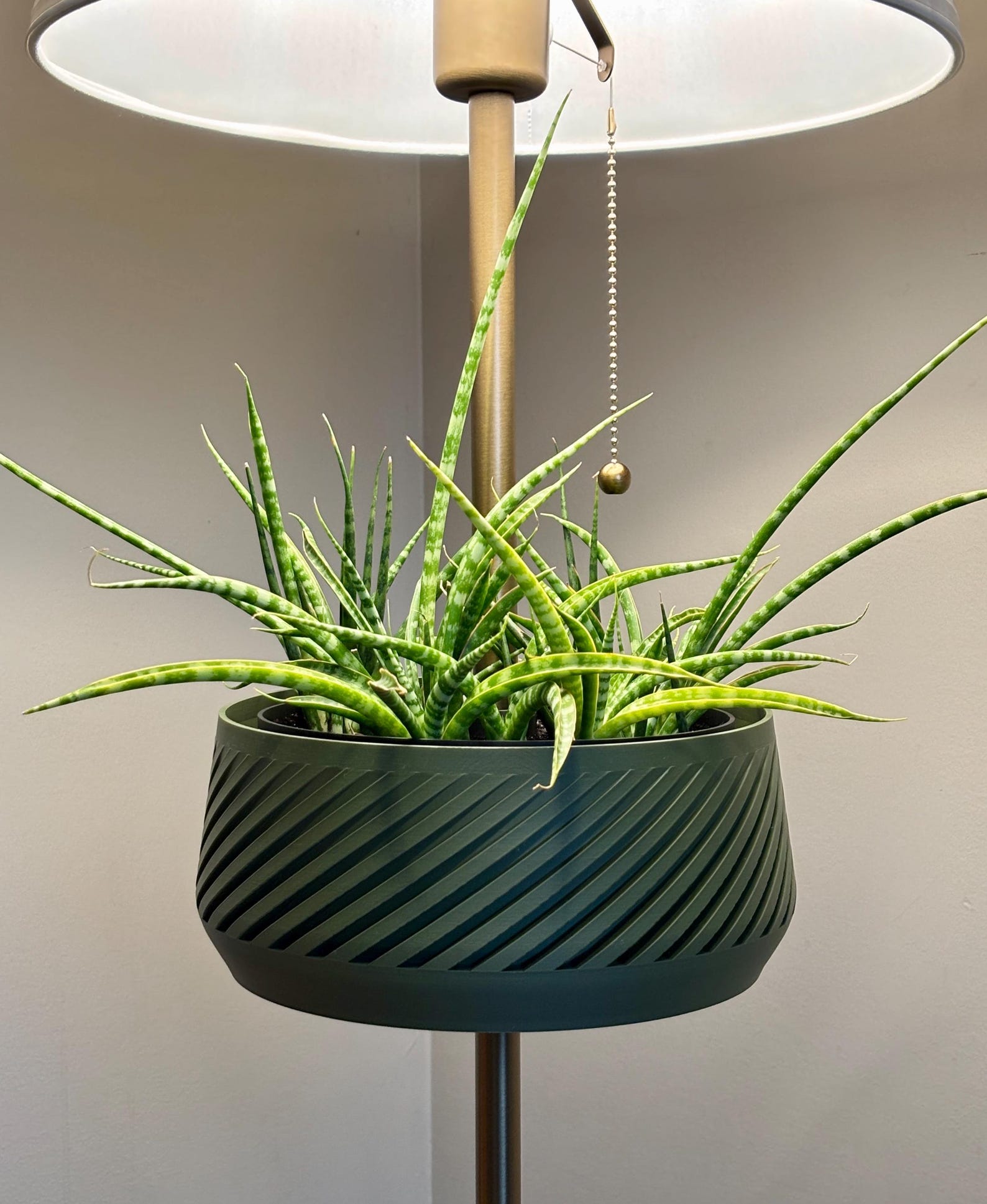 Plant Pot for Standing Lamps - Space-saving 3D Printed Indoor Planter ...