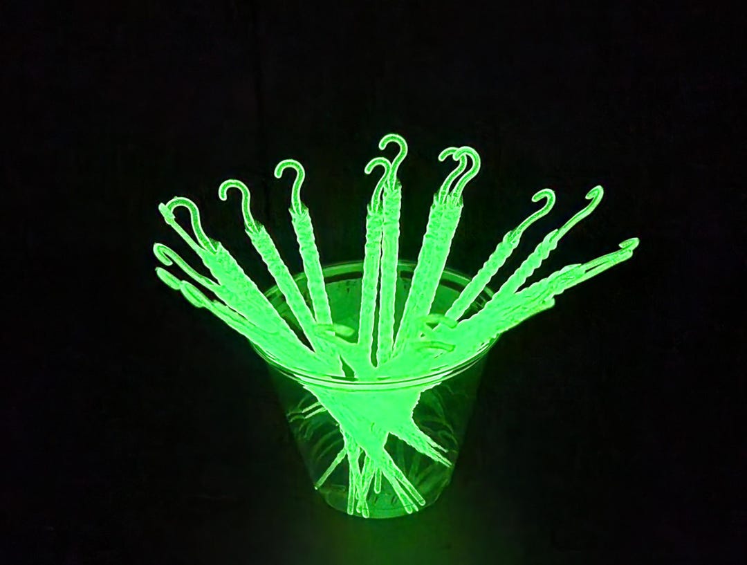 Glow in the Dark Icicle Ornaments SET OF 22 UV Reactive 1950s Atomic Era Vintage Excellent ...