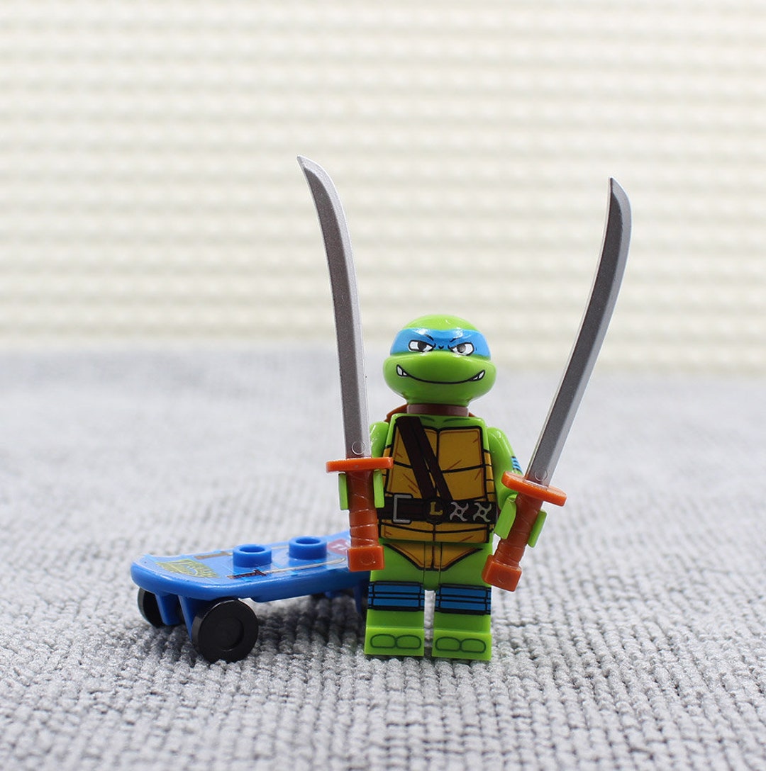 New Custom Figure Leonardo Inspired by Ninja Turtles Comic Building ...