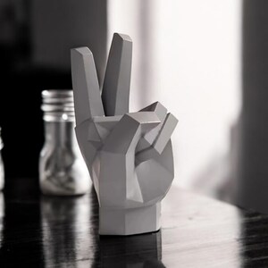 Decorative Desktop Sculpture | Living Room Tabletop Figurine | Home ...