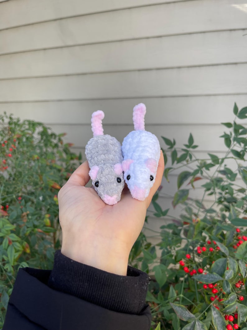 Crochet Rat Plushie, Small Mini Crochet Mouse Plush Rodent, Gray White ...