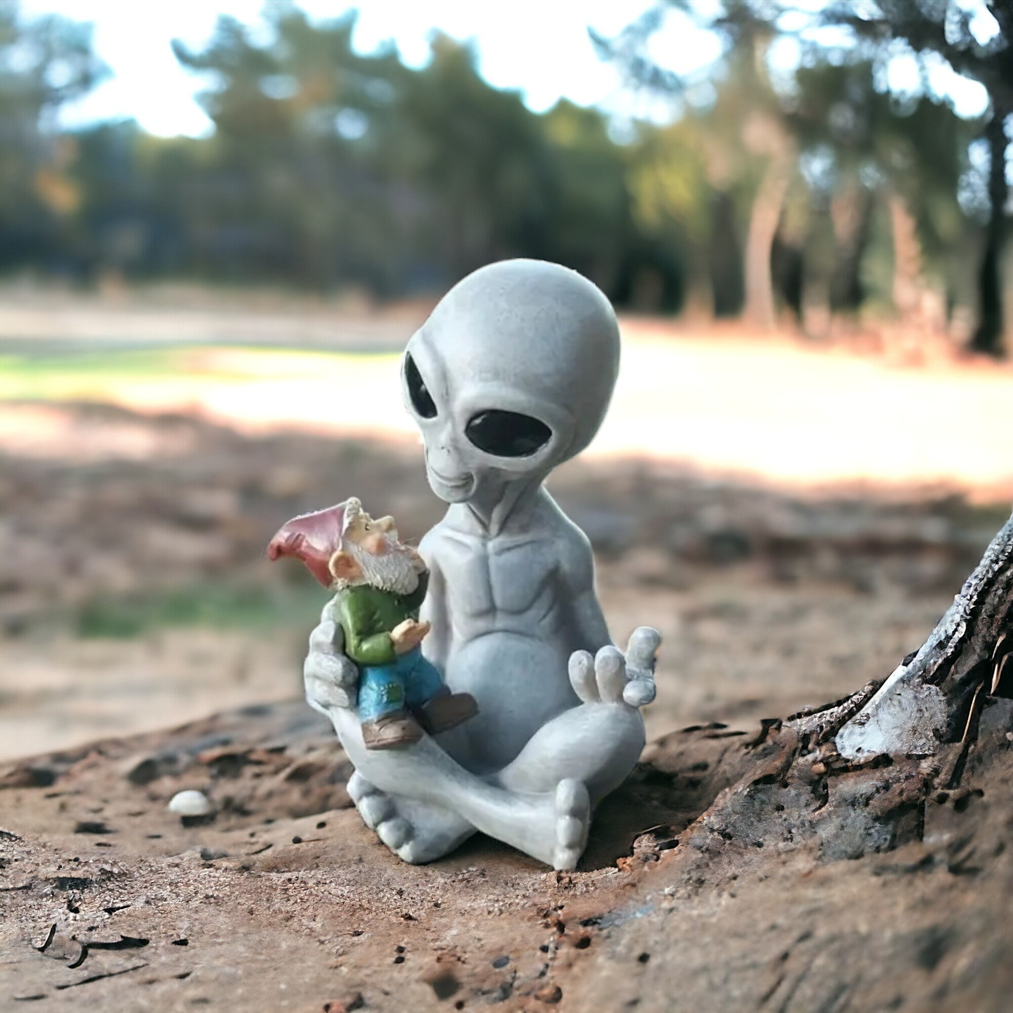 Alien Holding Dwarf Garden Statue Unique Outdoor Yard Decor Quirky Lawn ...