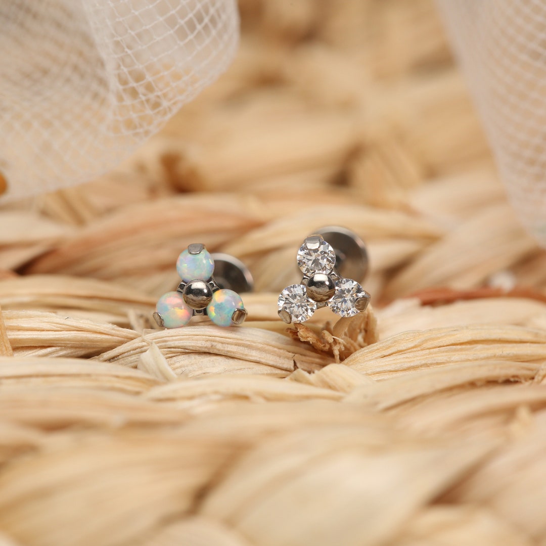 Labret Stud Silver-three Opal-cz Flower / Lip Rings / G23-titanium ...