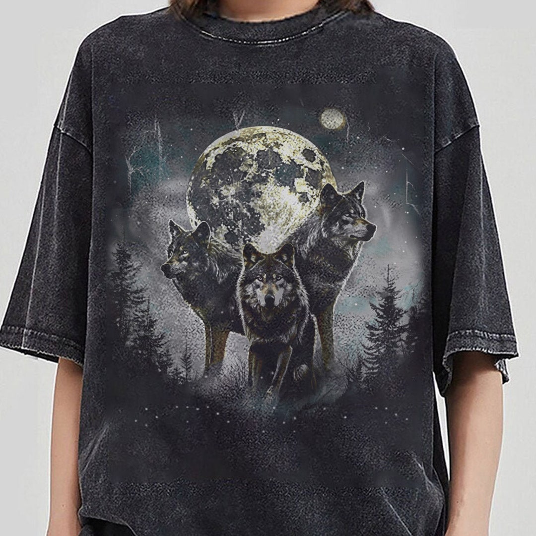 Majestic Wolves and Full Moon Art Print Shirt, Retro Wolf 90s Moon ...