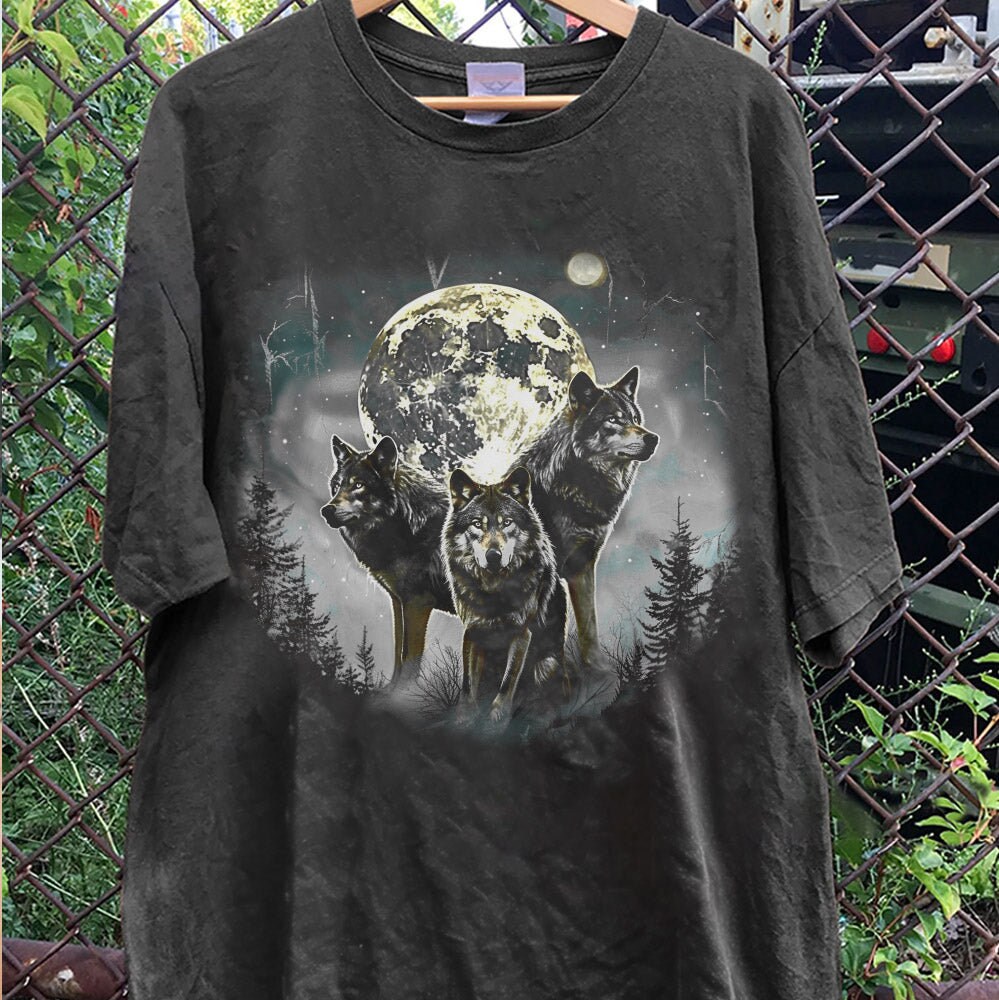 Majestic Wolves and Full Moon Art Print Shirt, Retro Wolf 90s Moon ...