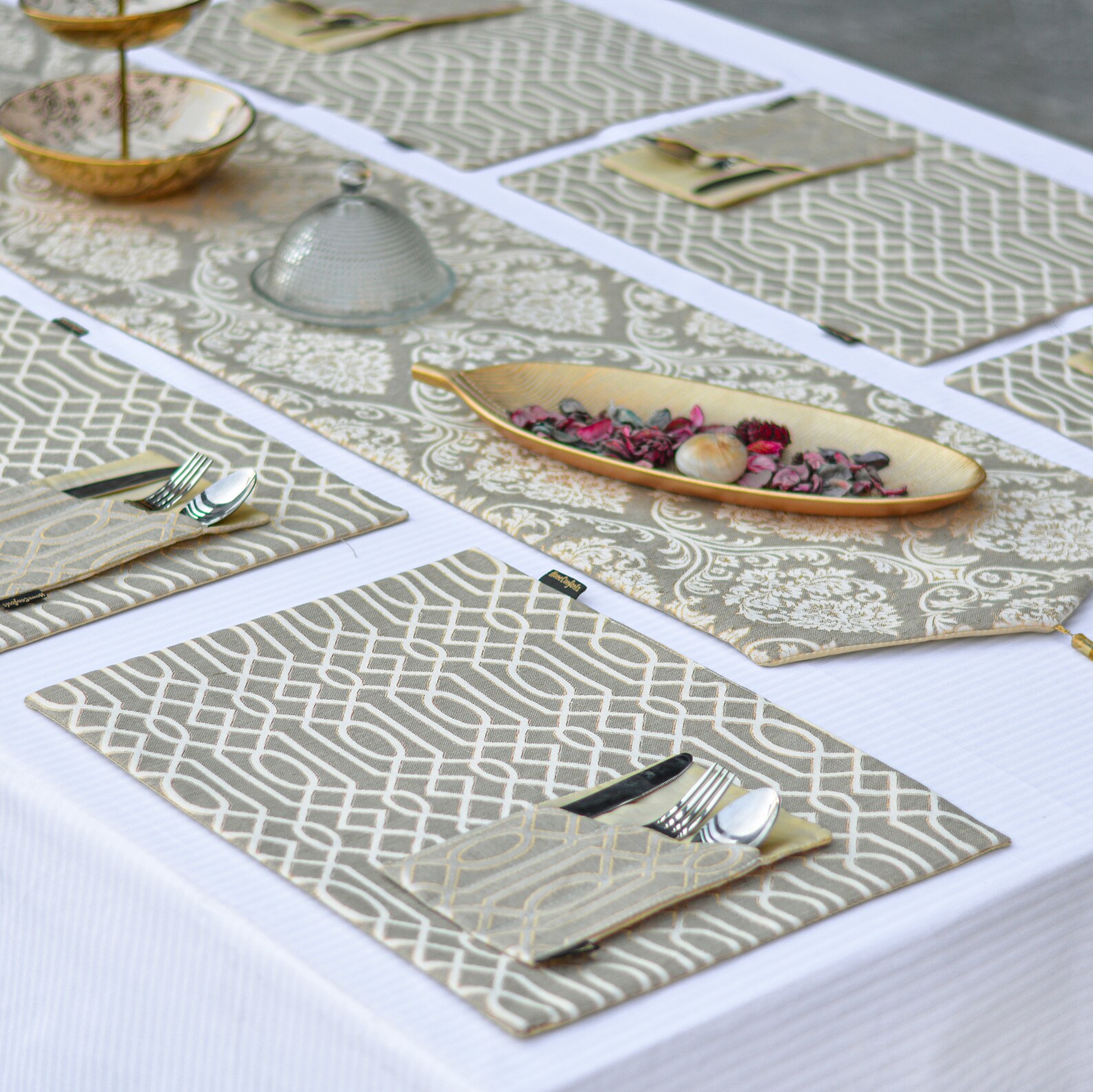 Carlson Ash Brown Silk Table Set Runner Natural Place Mats Cutlery ...