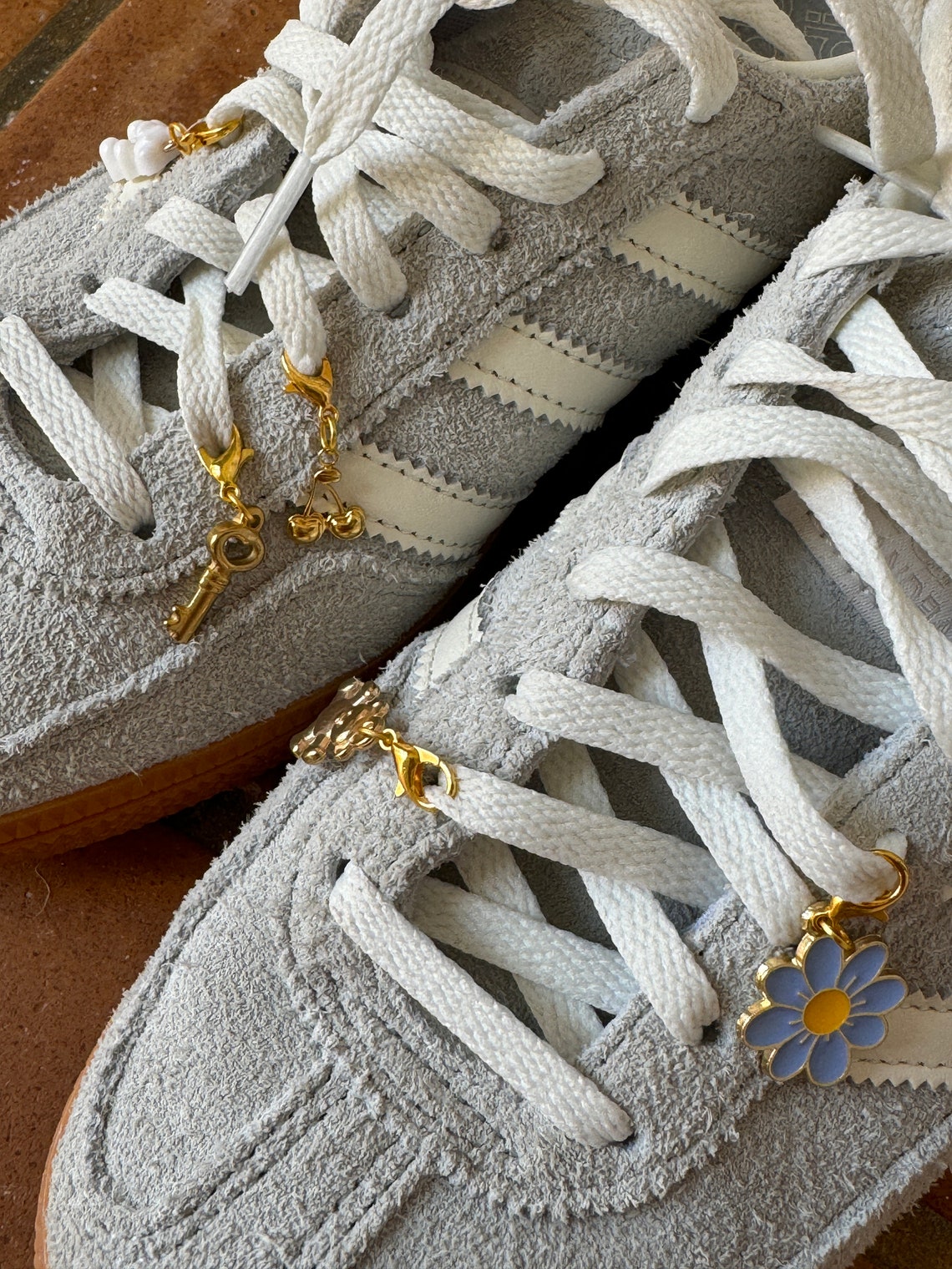 Shoe Charms, Shoelace Charms Gold, Shoe Jewels, Shoe Jewelry, Sneakers ...