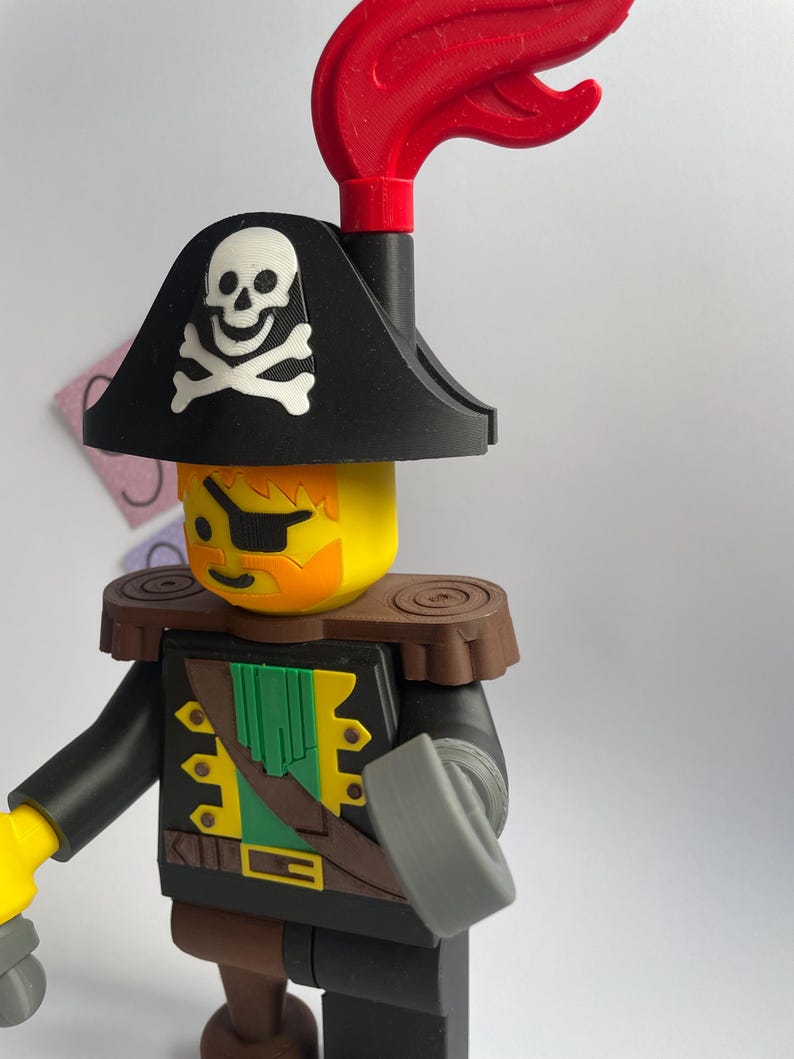 Lego Pirates 3d-printed Lego-inspired Captain Redbeard Figurine 23 Cm ...