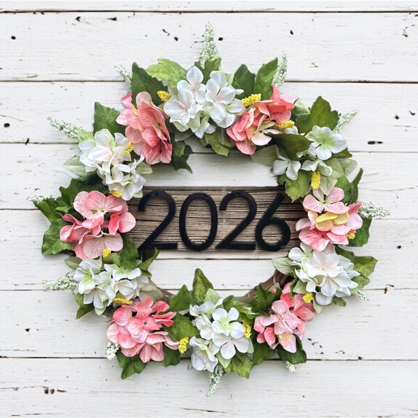 Custom Wreath - Etsy