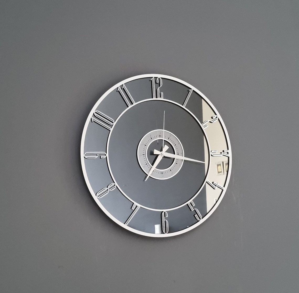Oversize Silent Mirrored Wall Clock, Decorative Modern Large Plexiglass ...