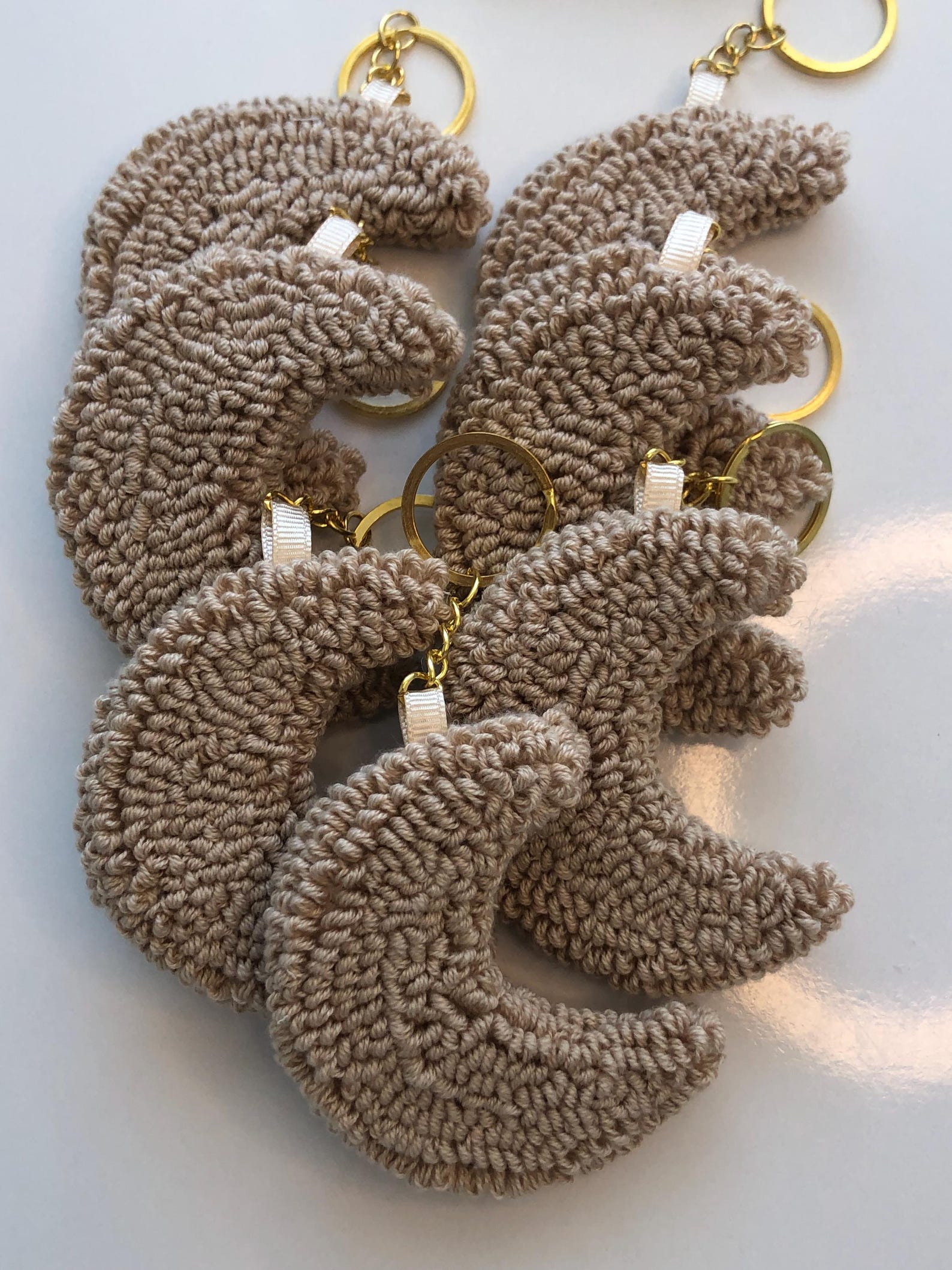 Punch Needle Keychain , Tufted Keychain ,personalized Letter Keychain ...