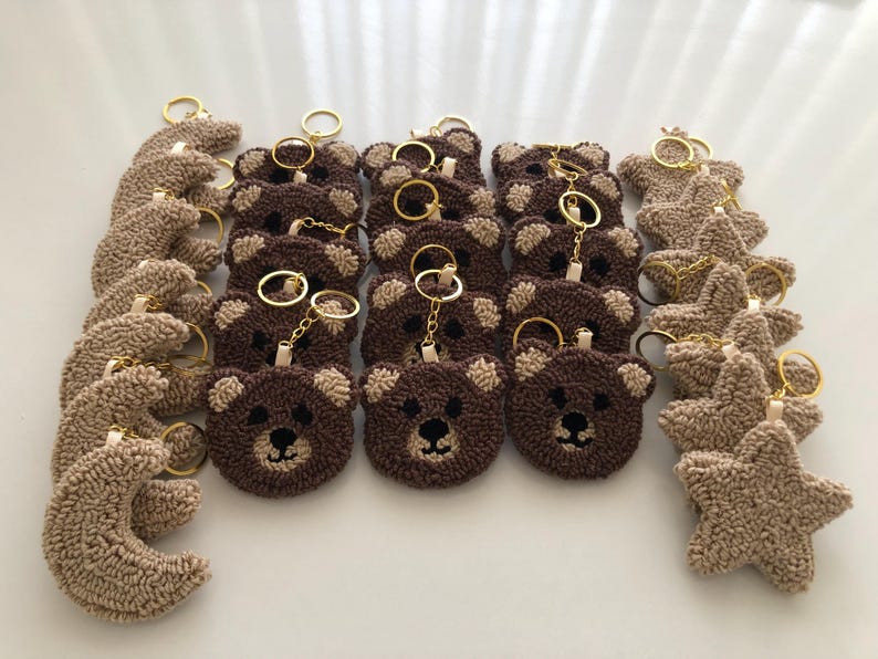 Punch Needle Keychain , Tufted Keychain ,personalized Letter Keychain ...