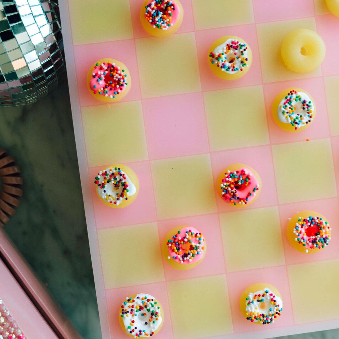 Donut Checker Set, Handmade Resin Board Game Gift, Food Resin Art, Gift ...