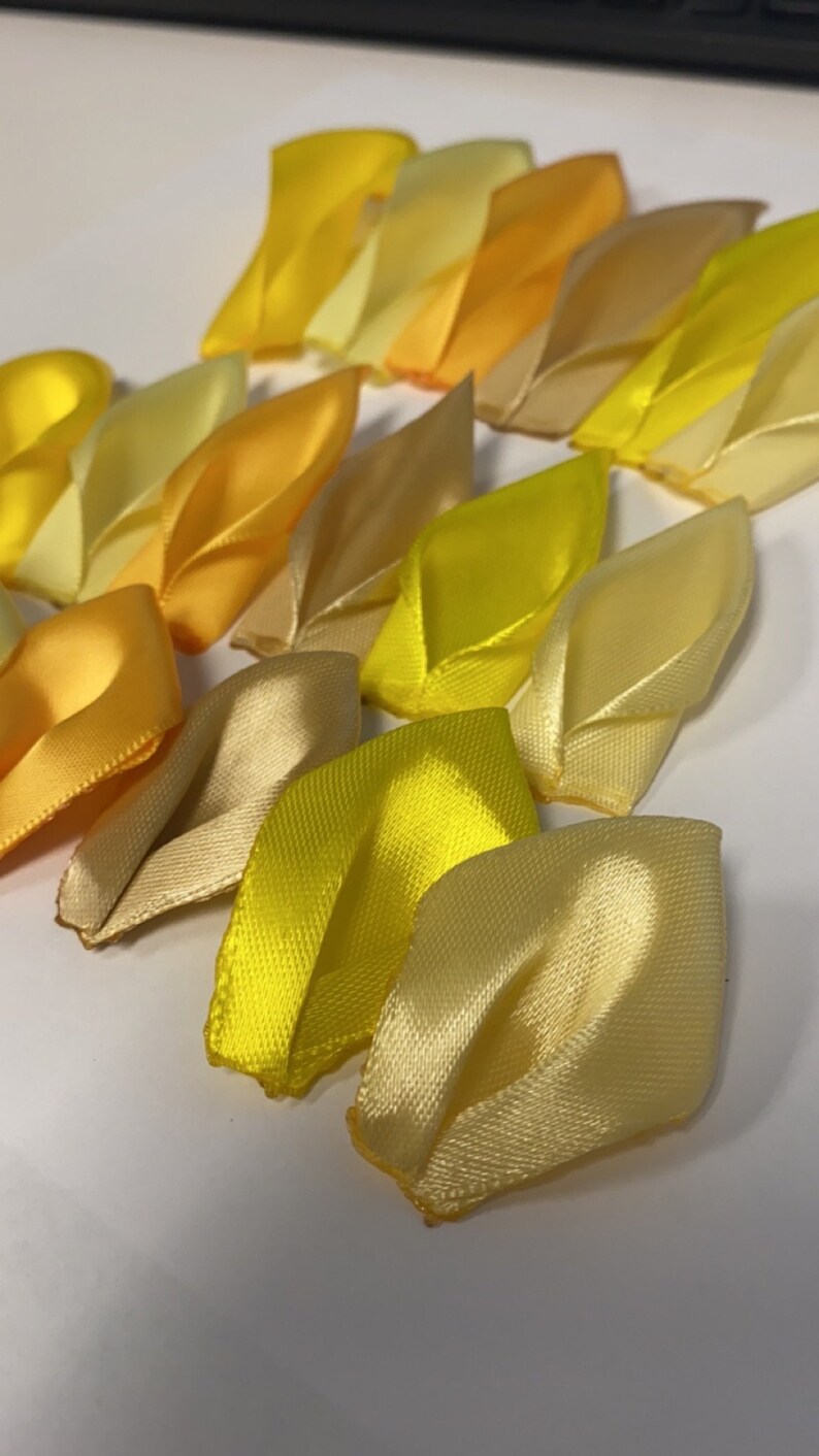 120 Premade Sunflower Ribbon Petals Decor/ Petalos De Listón Para ...