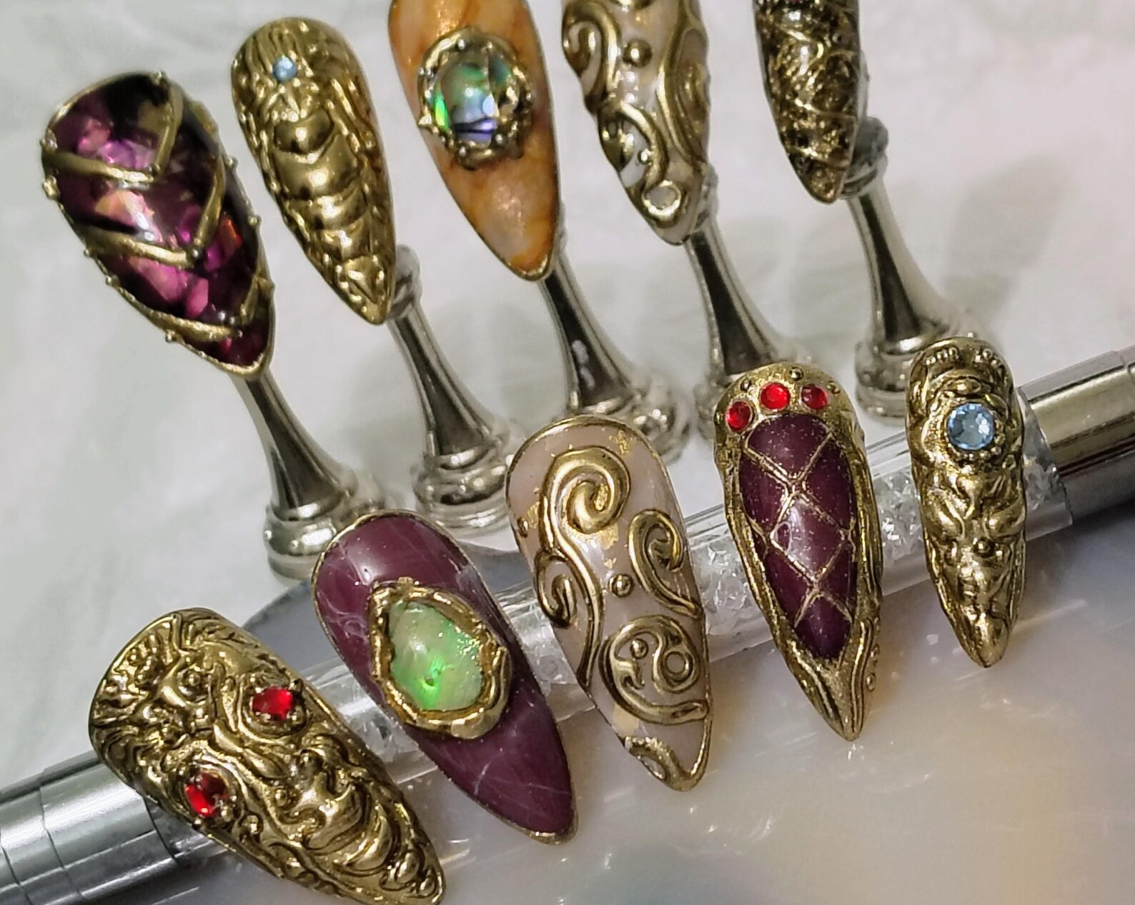 The Dark Crystal Inspired Press on Nails - Etsy