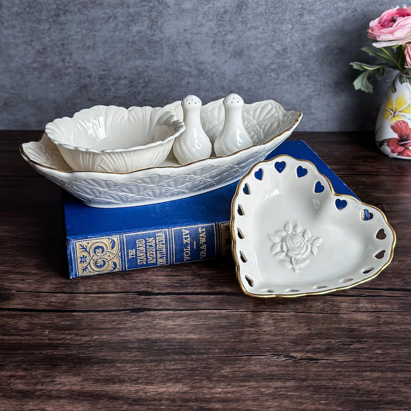 Vintage Pedestal Heart Bowl - Etsy