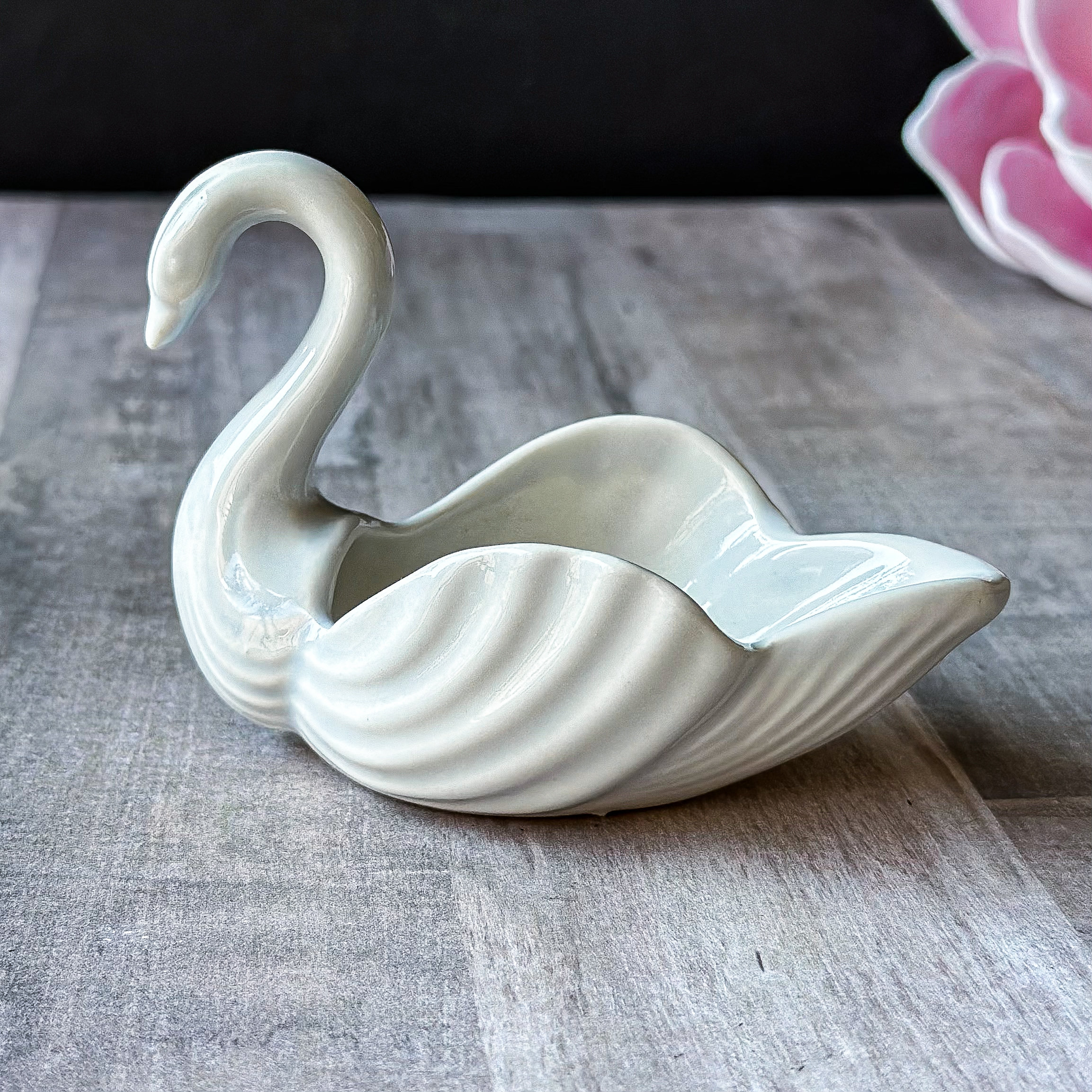Vintage White Porcelain Swan Ring/trinket Dish - Etsy