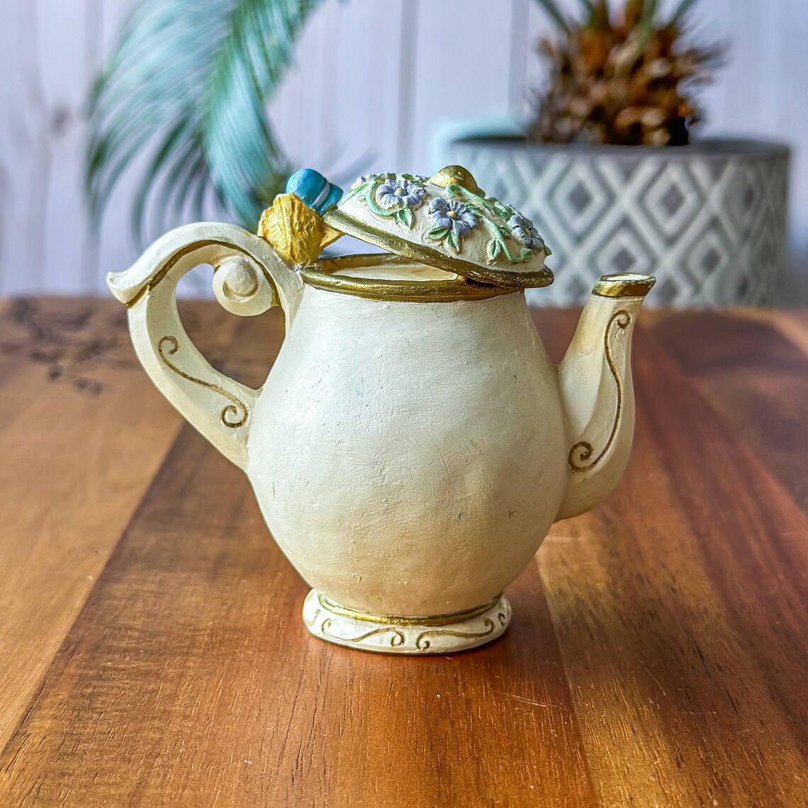 Vintage Easter Bunnies Peek-a-boo Miniature Tea Pot Figurine by Midwest ...
