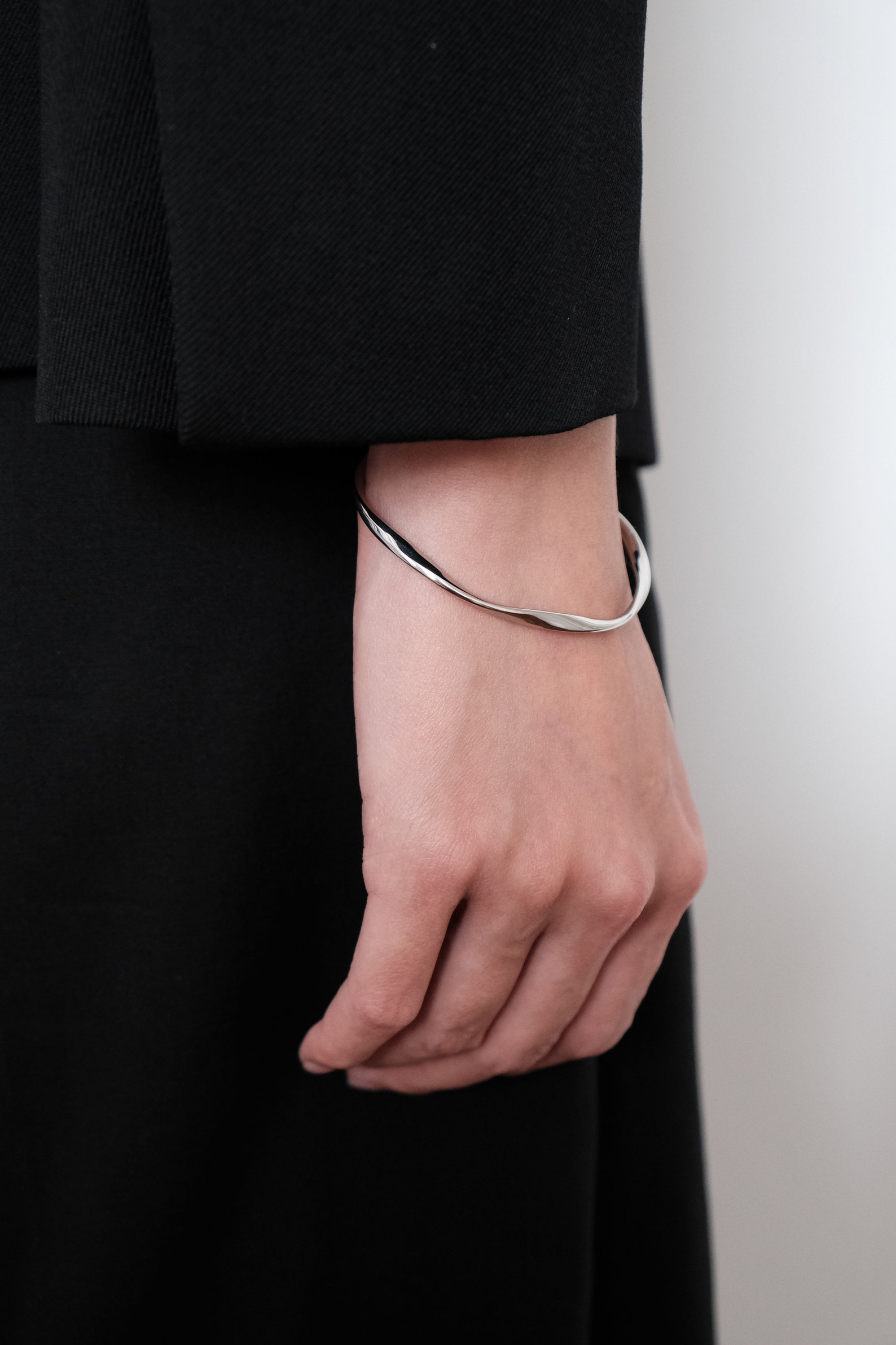 Twisted Cuff Bangle Stackable Bangle Mobius Bracelet Adjustable Twist ...