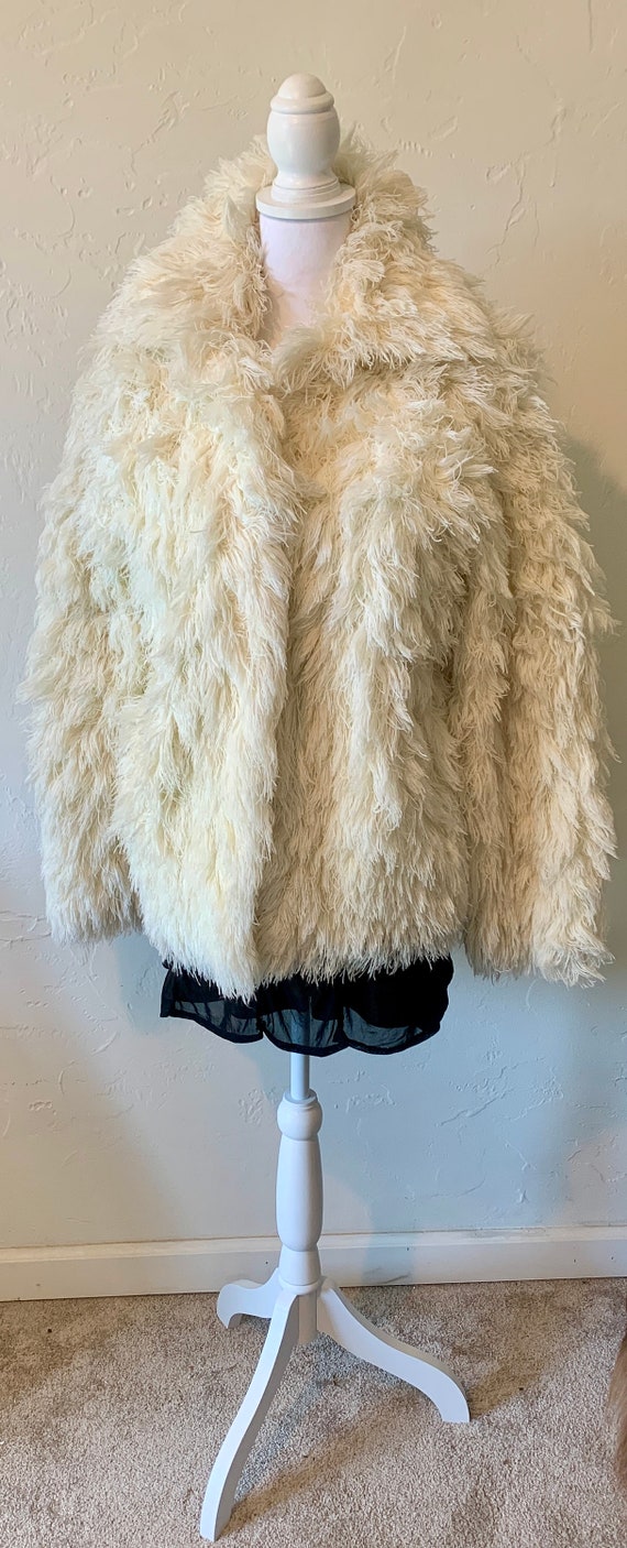 Vintage Arissa Shaggy creamy Hollywood Glam Coat, roc… - Gem