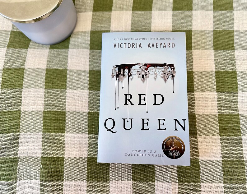 Red Queen by Victoria Aveyard - Etsy