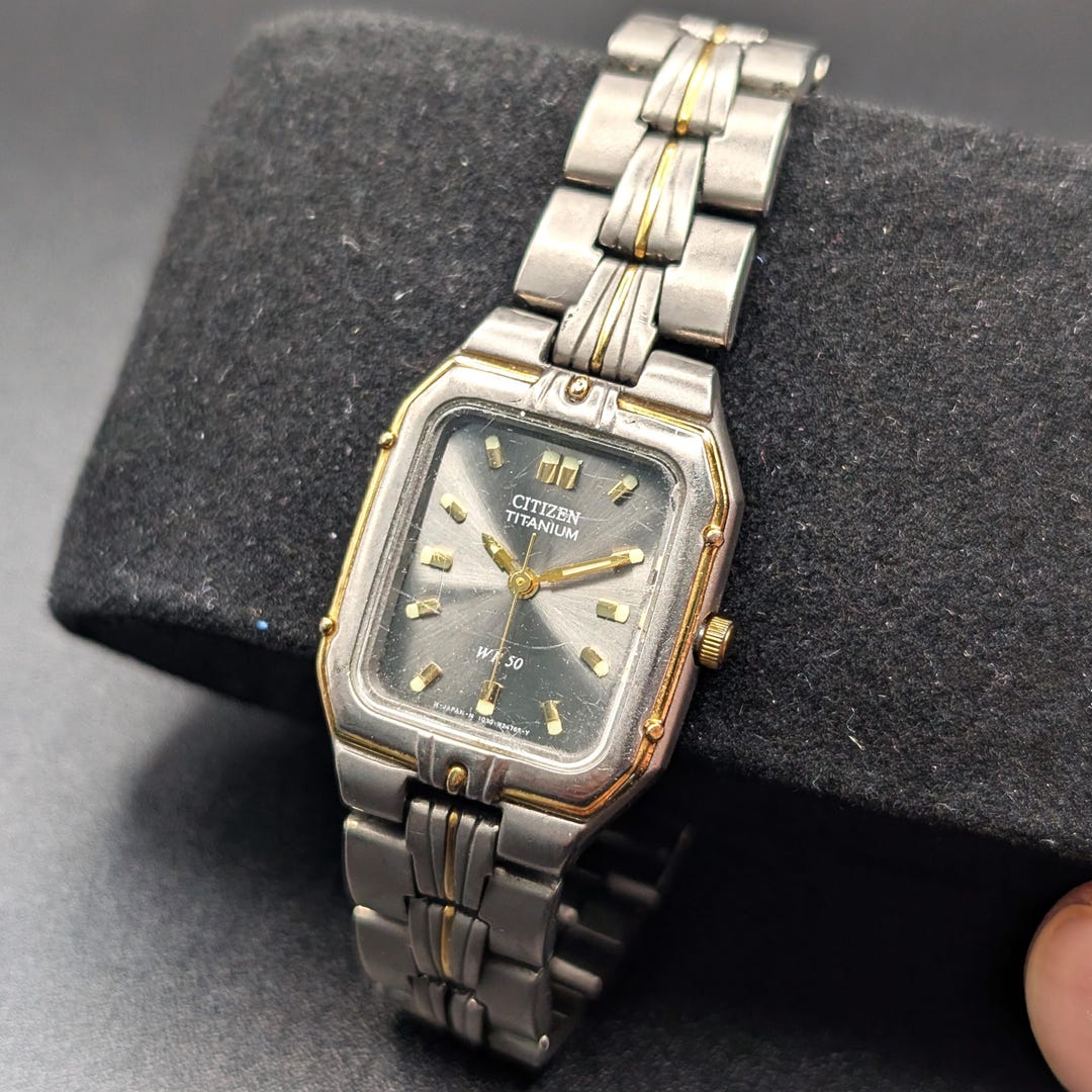 Vintage Citizen Ladies Quartz Watch: Titanium and Gold-tone, Y2K Style ...