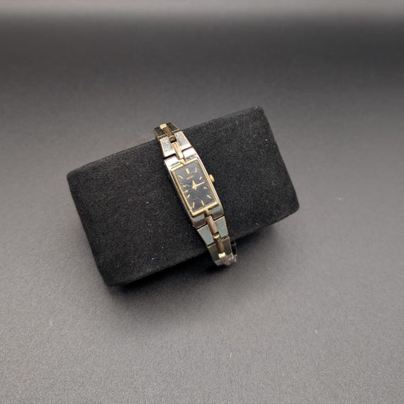 Vintage Seiko Rectangular Watch: Two-Tone Black Dial,… - Gem
