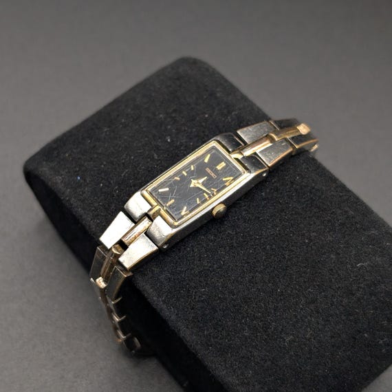 Vintage Seiko Rectangular Watch: Two-Tone Black Dial,… - Gem
