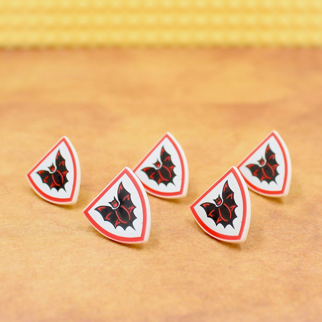 Custom Made Classic Medieval Knight Triangular Black Bat Shield Lot for ...