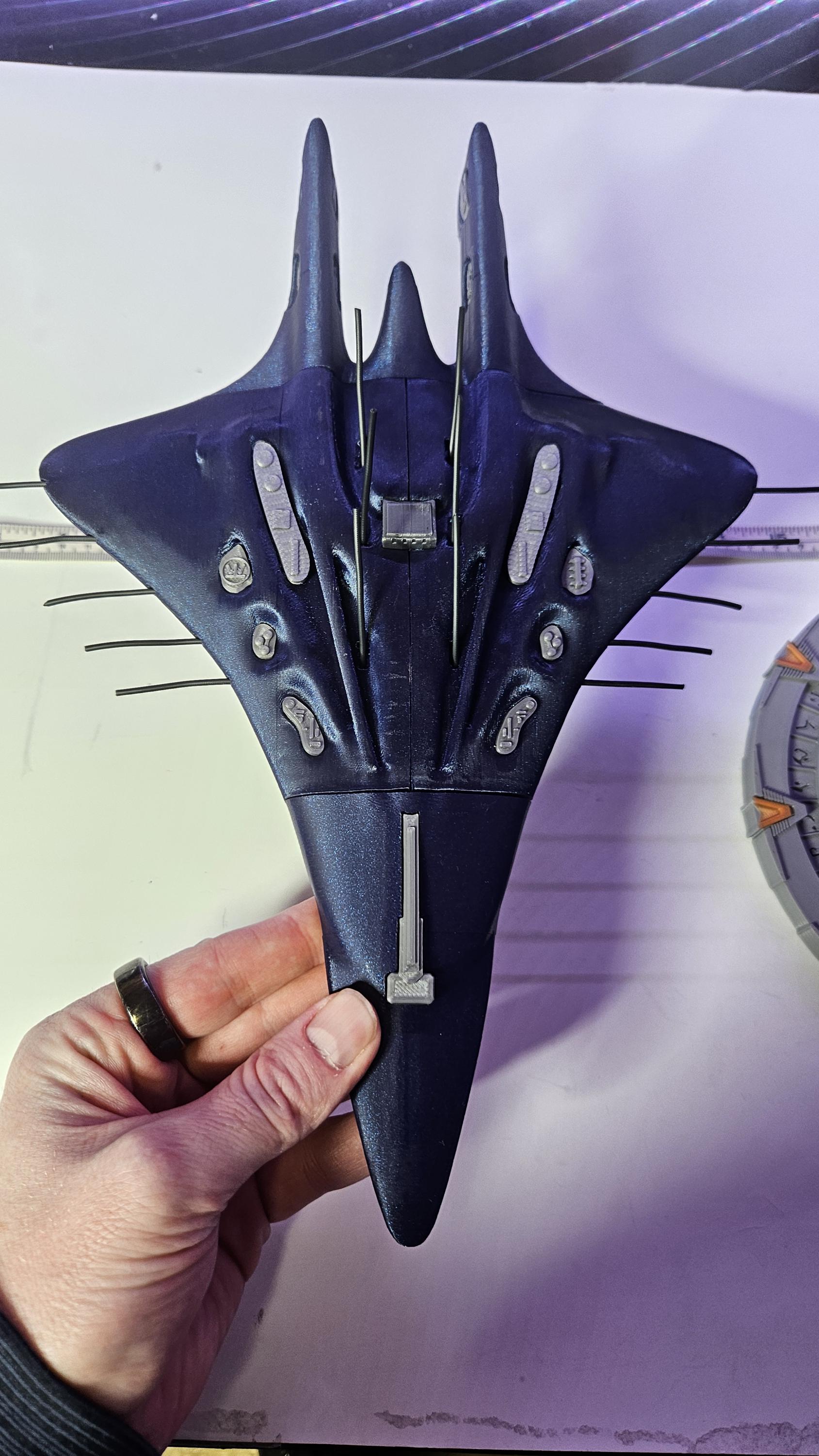 Wraith Cruiser 3D Model With Stand – Stargate Atlantis Inspired Ship ...