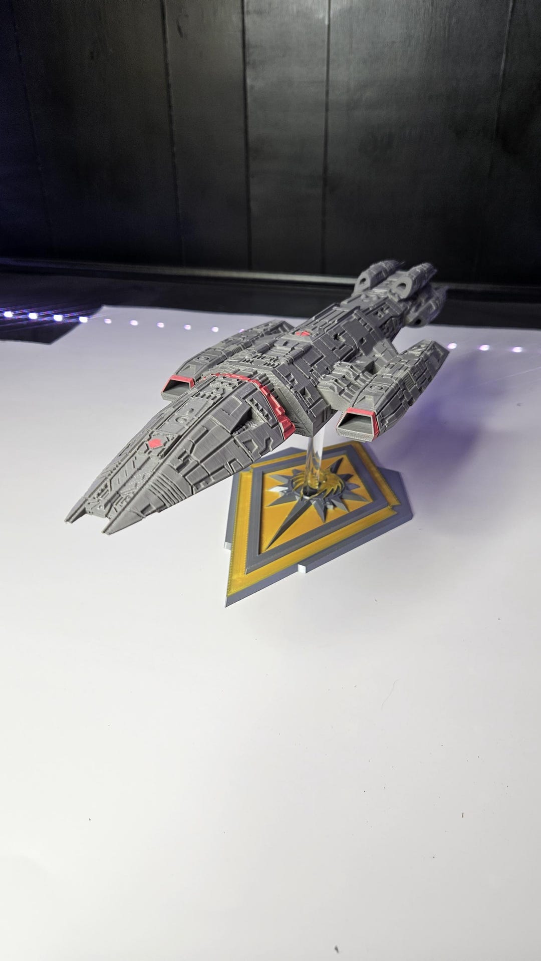 Odin Class Battlestar Valkyrie Model – 15" Display Piece With Commander ...