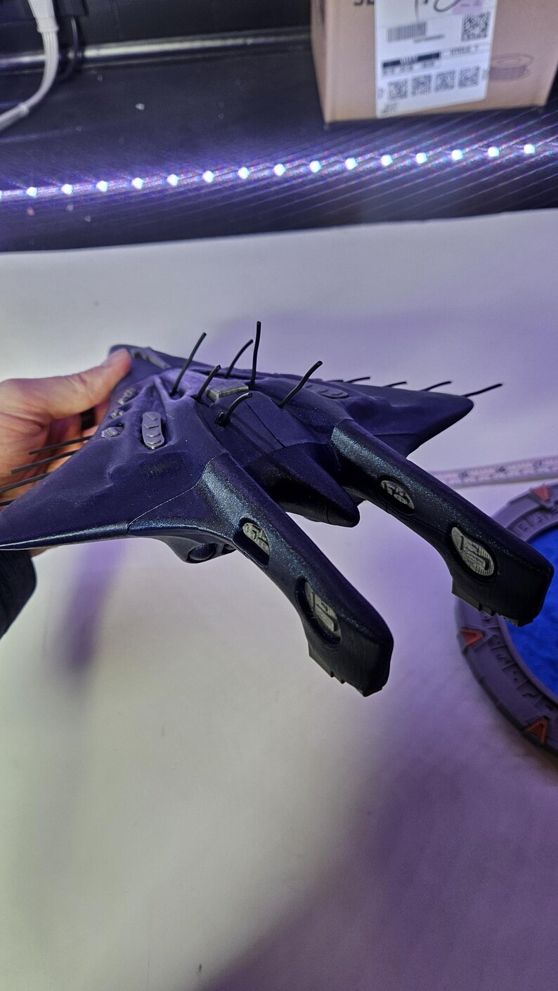 Wraith Cruiser 3D Model With Stand – Stargate Atlantis Inspired Ship ...