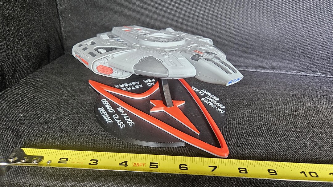 10" USS Defiant 3D Printed Model With Display Stand - Highly Detailed ...