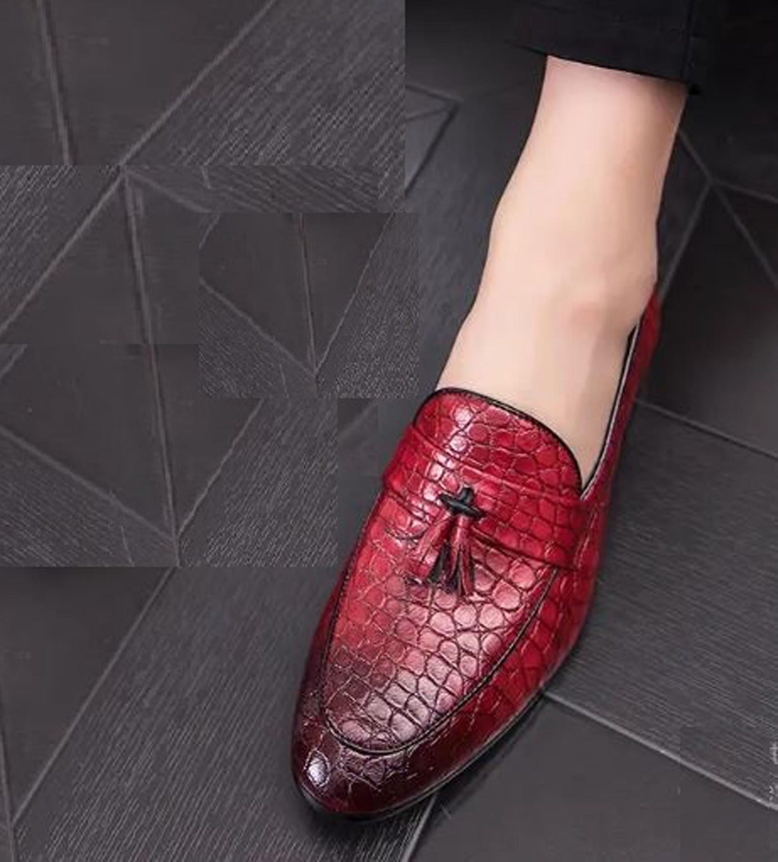 Handmade Burgundy Color Genuine Alligator Textured Leather Apron Toe ...