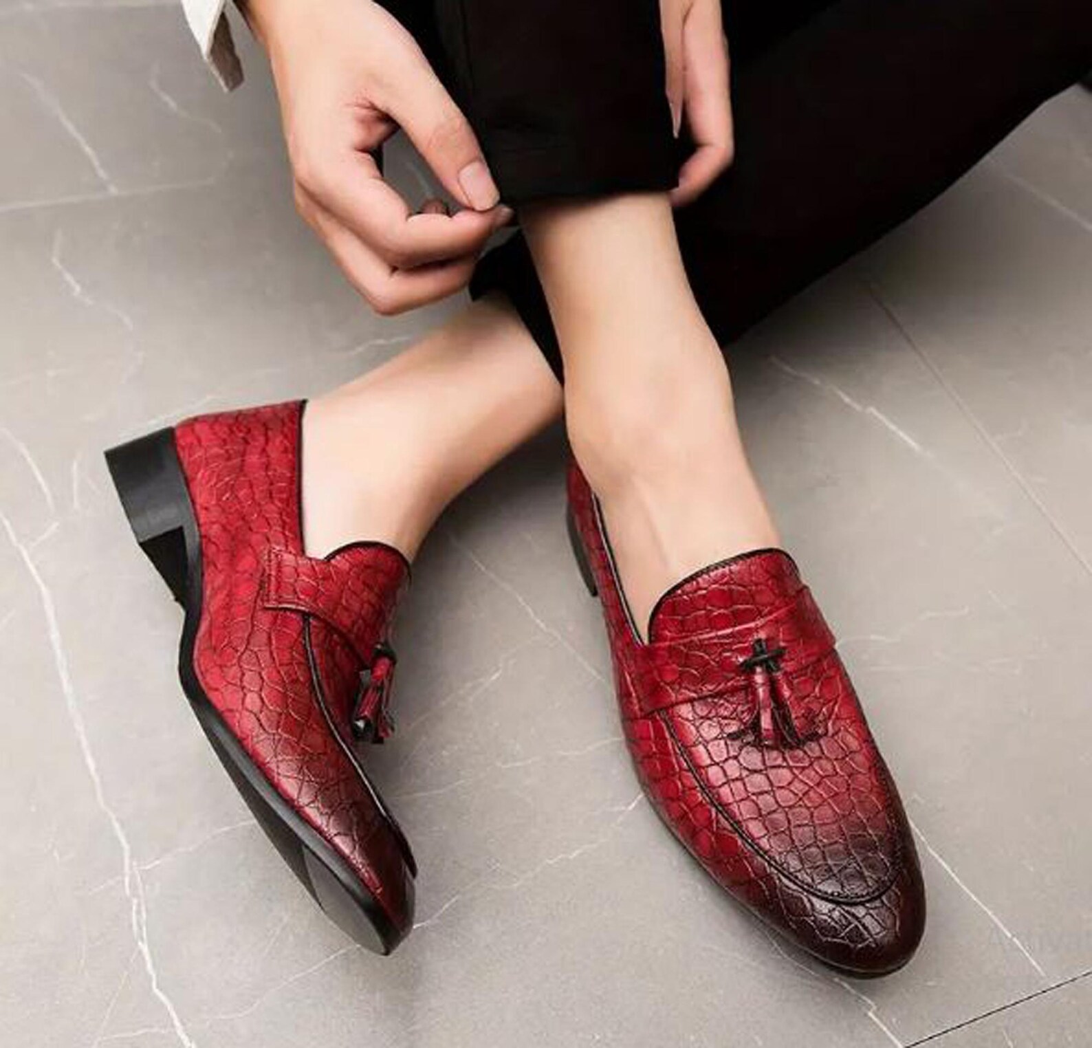 Handmade Burgundy Color Genuine Alligator Textured Leather Apron Toe ...