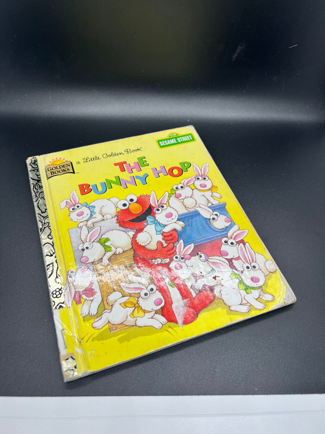 A Little Golden Book - the Bunny Hop / Elmo / Sesame Street / Children ...