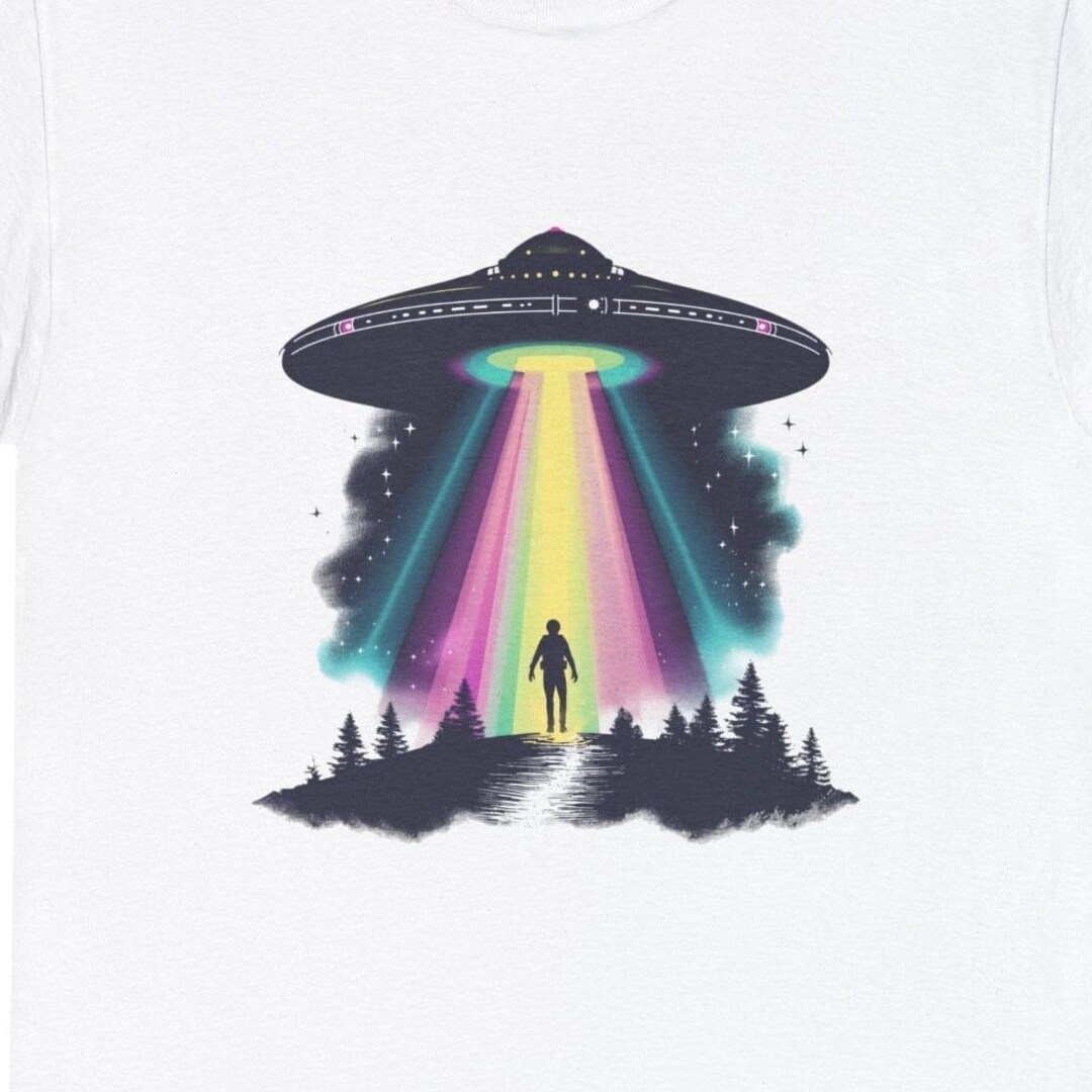 Unisex Tee, Alien T-shirt, Space Tee , UFO, Si-fi, Alien Gift - Etsy