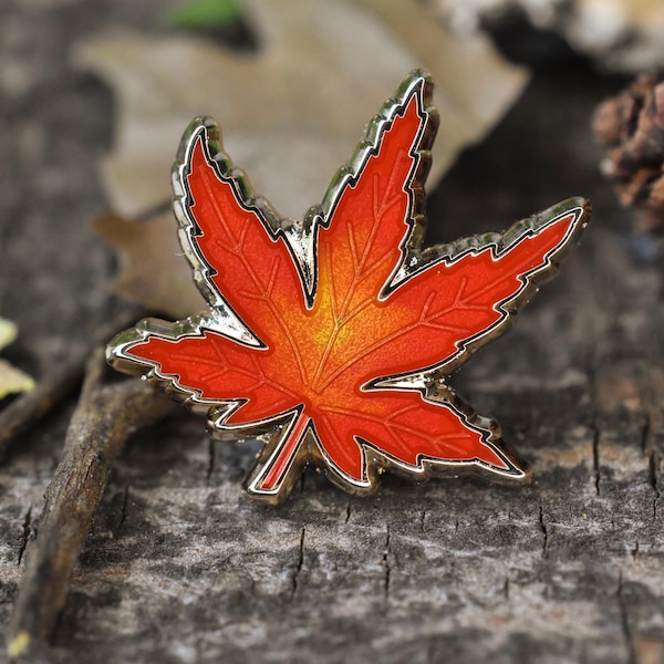 Japanese Enamel Pin - Etsy