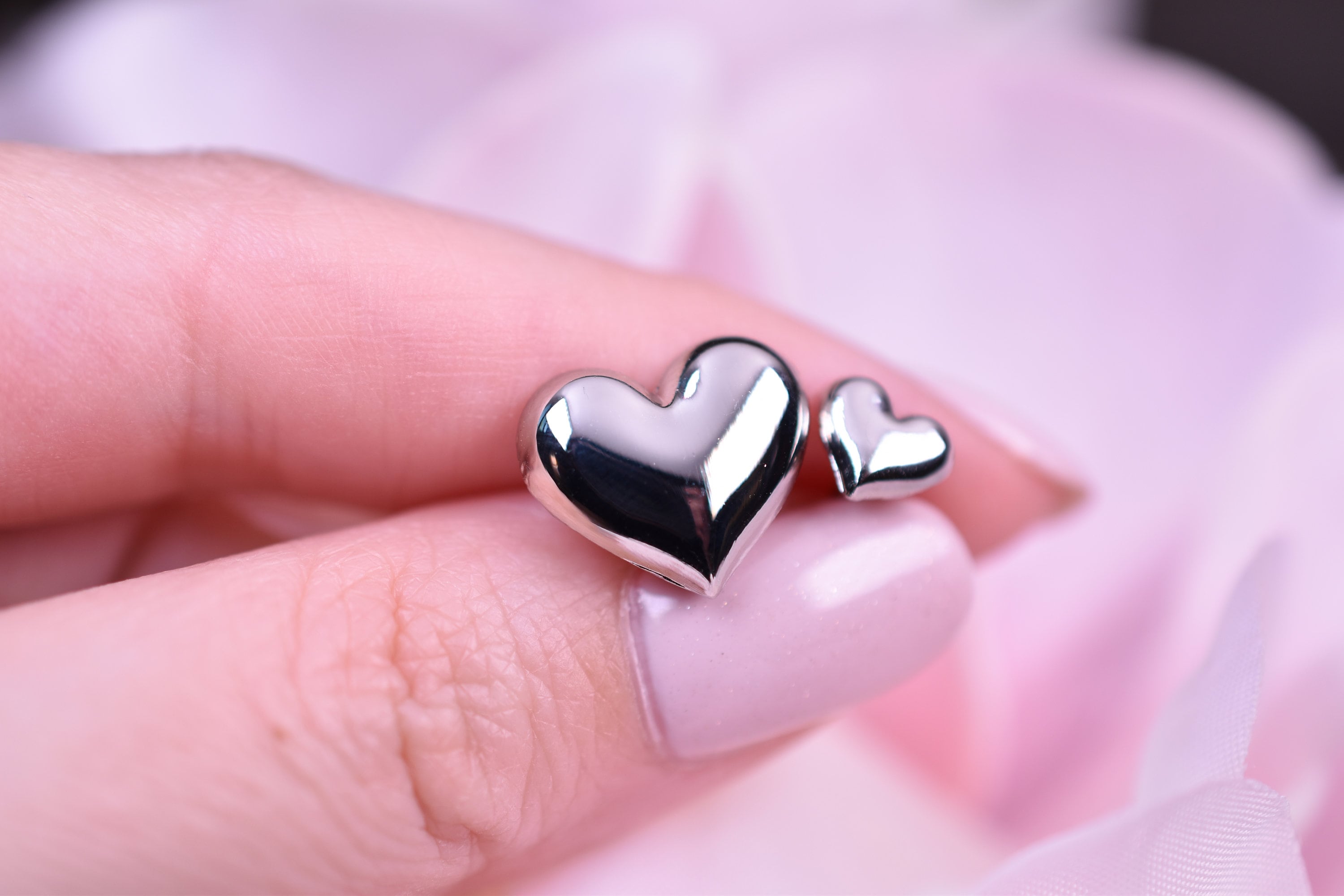 Mini Heart Enamel Pins | Board Fillers | Love | Valentine | Romantasy ...