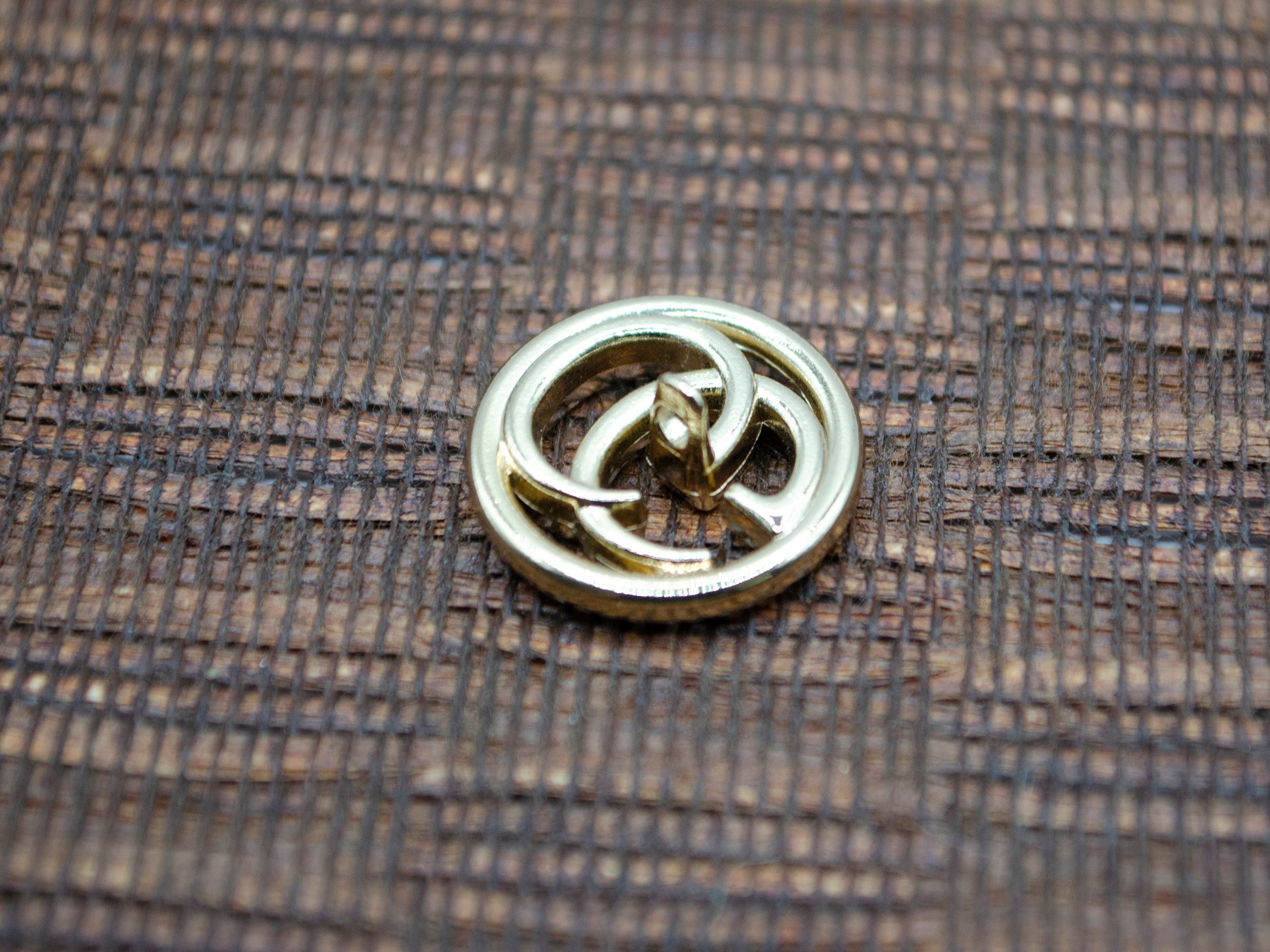 Vintage Gucci GG Interlock Gold Buttons. 2 Sizes - Etsy