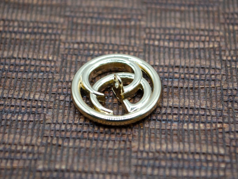 Vintage Gucci GG Interlock Gold Buttons. 2 Sizes - Etsy