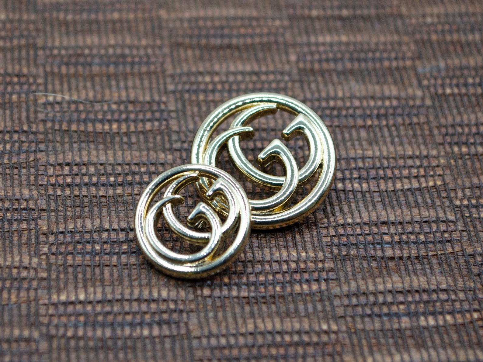 Vintage Gucci GG Interlock Gold Buttons. 2 Sizes - Etsy