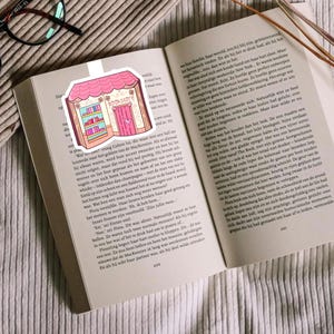Pink Bookstore PNG, Cute Trendy Popular Aesthetic Creative Bookish ...