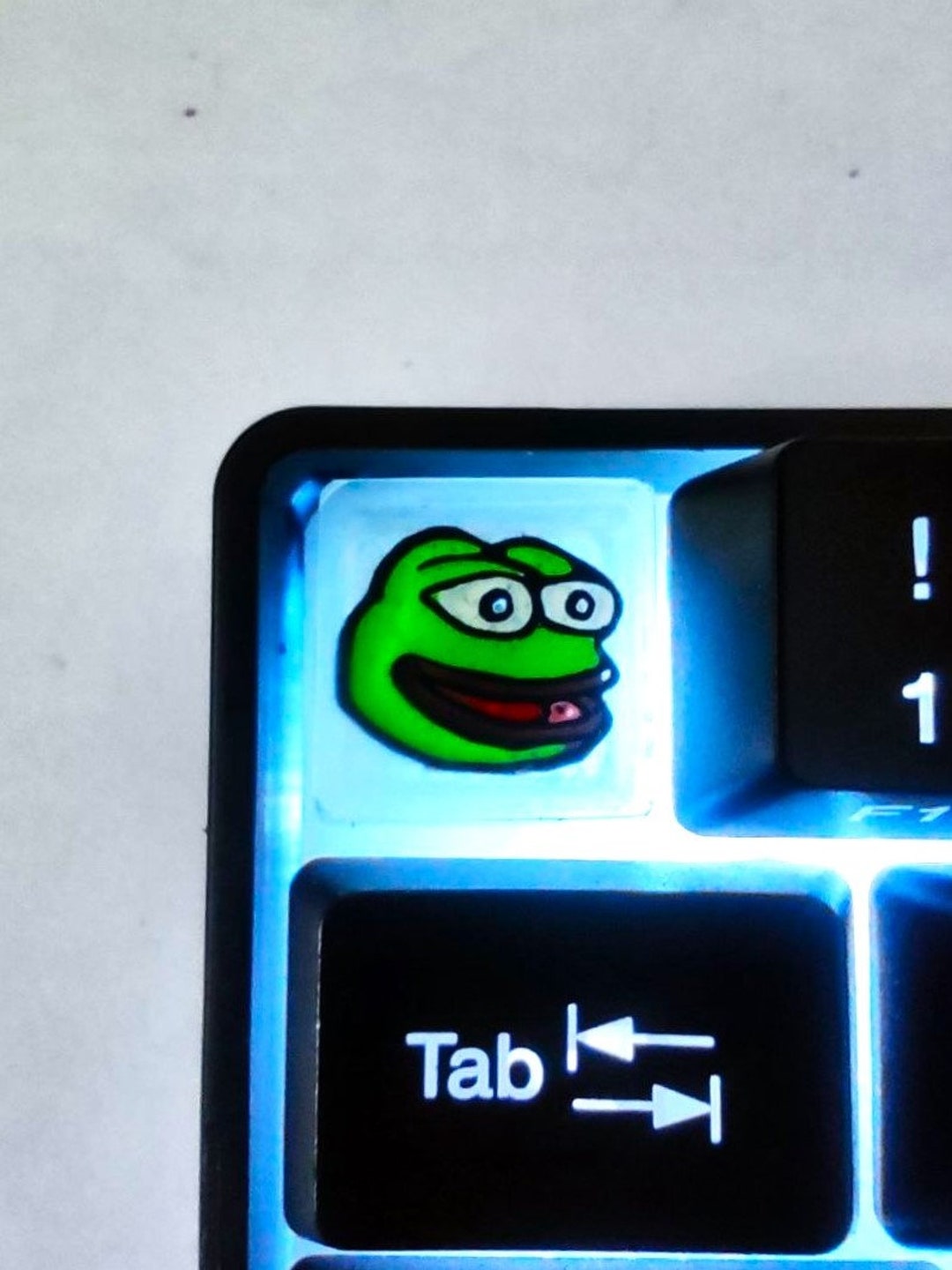 Pepe the Frog Keycap / Free Keychain / RGB Friendly - Etsy