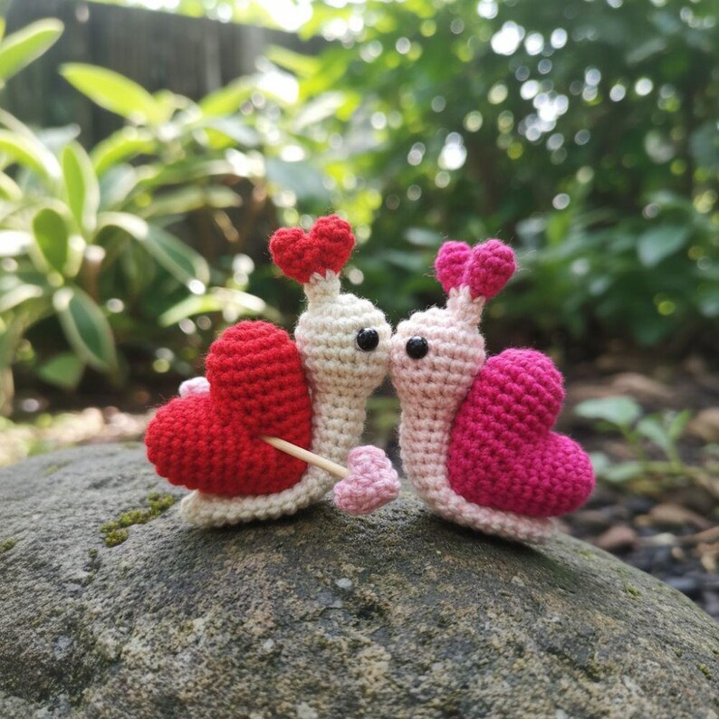 Cupid Heart Snail Valentine Crochet Pattern, Couple Toy, Amigurumi ...