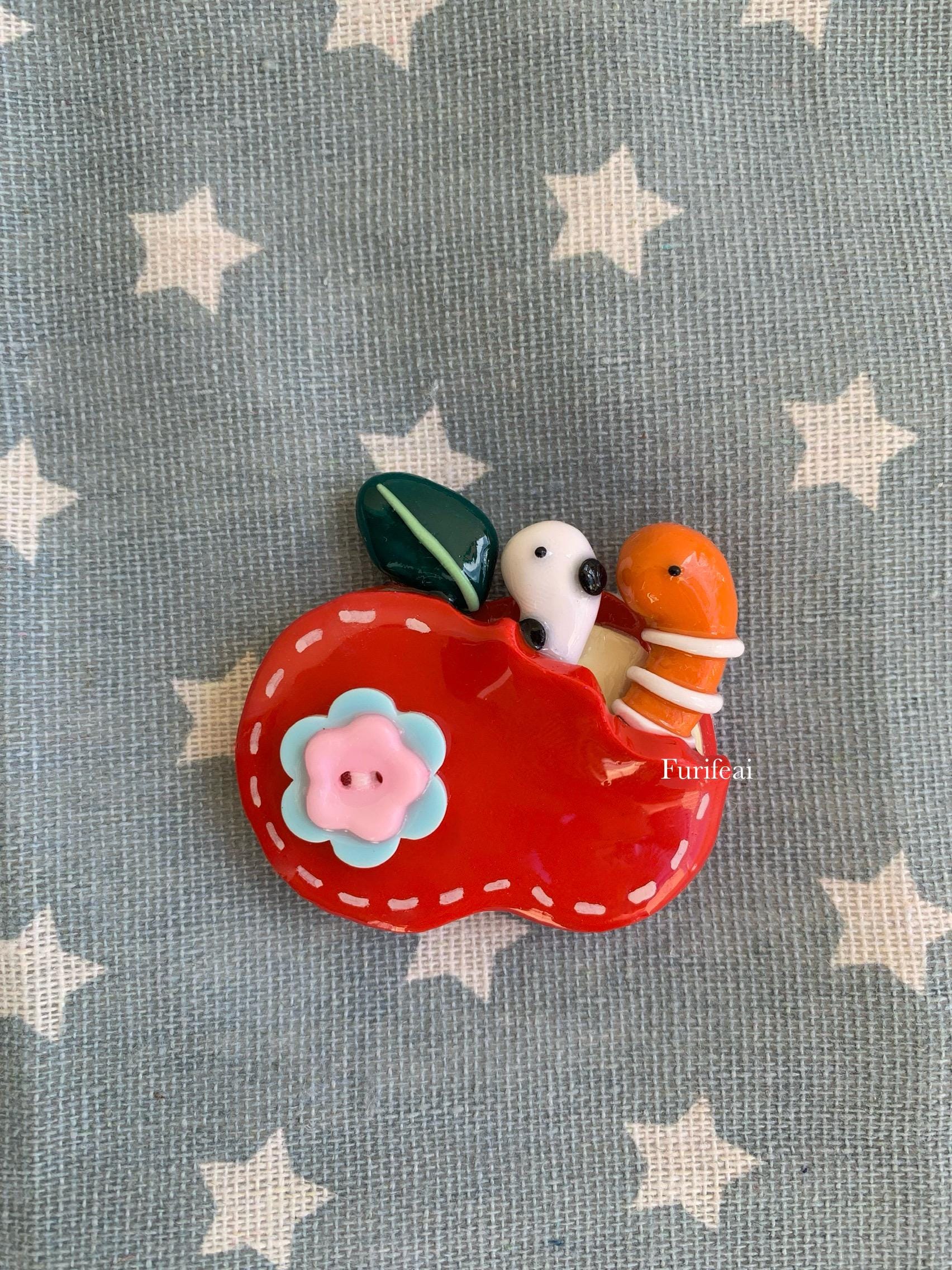 Garden Eel & Apple Hair Clip - Etsy