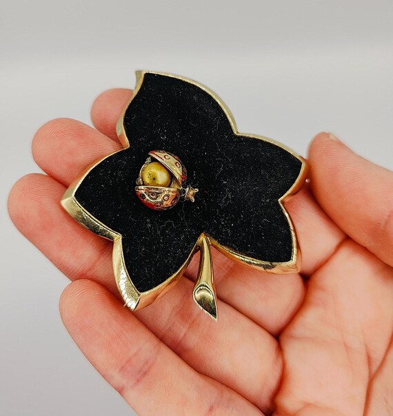 BOUCHER Black Velvet Gold Tone Leaf Ladybug Faux Pear… - Gem