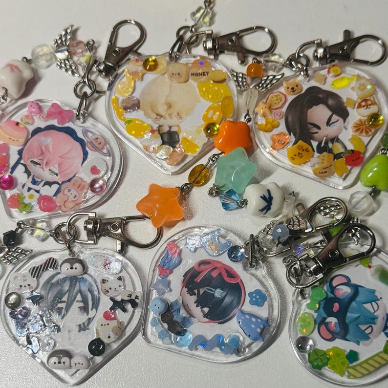 Alien Stage Deco Keychains! - Etsy