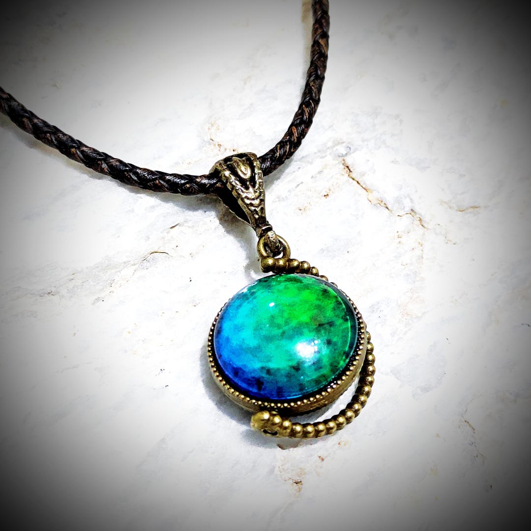 Quasar Movable and Double-sided Emotion Crystal Necklace, Genuine ...