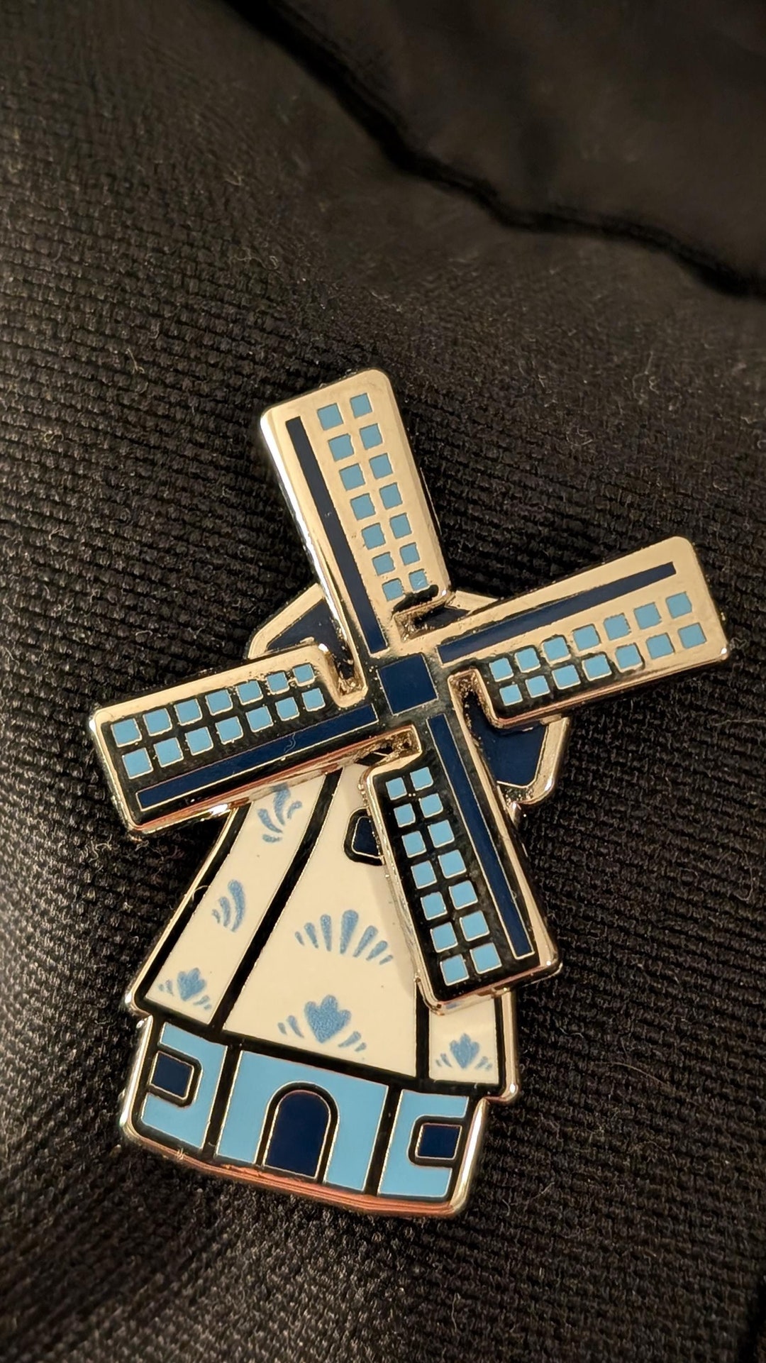 Shining Silver Netherlands Spinner Pin Hard Enamel: Windmill Delftware ...